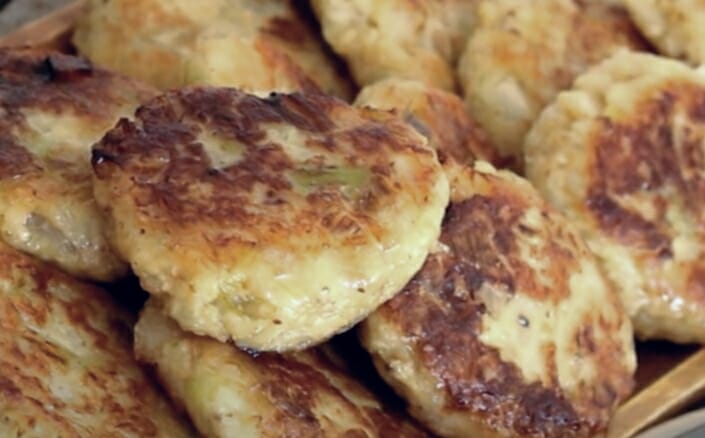 מתכון לקציצות פראסה / פרסה טורקיות עם בשר - אוכל זה החיים